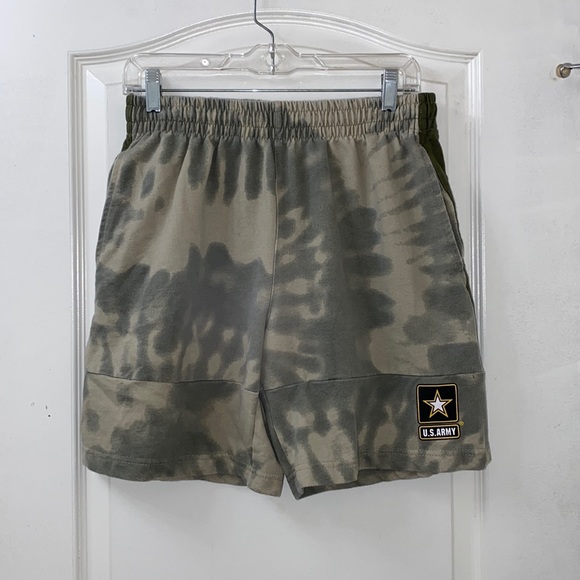 U.S. Army | Shorts | Us Army Camo Shorts | Poshmark